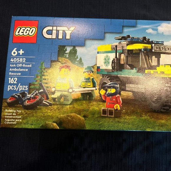 Lego | Toys | Lego 4582 4x4 Off Road Ambulance Rescue | Poshmark